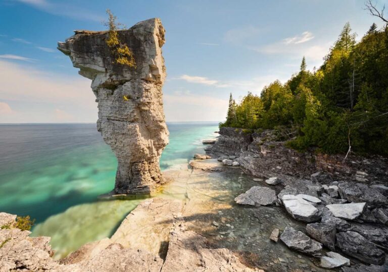 Five Stunning Canadian Landscapes That Reconnect Us With Nature ...