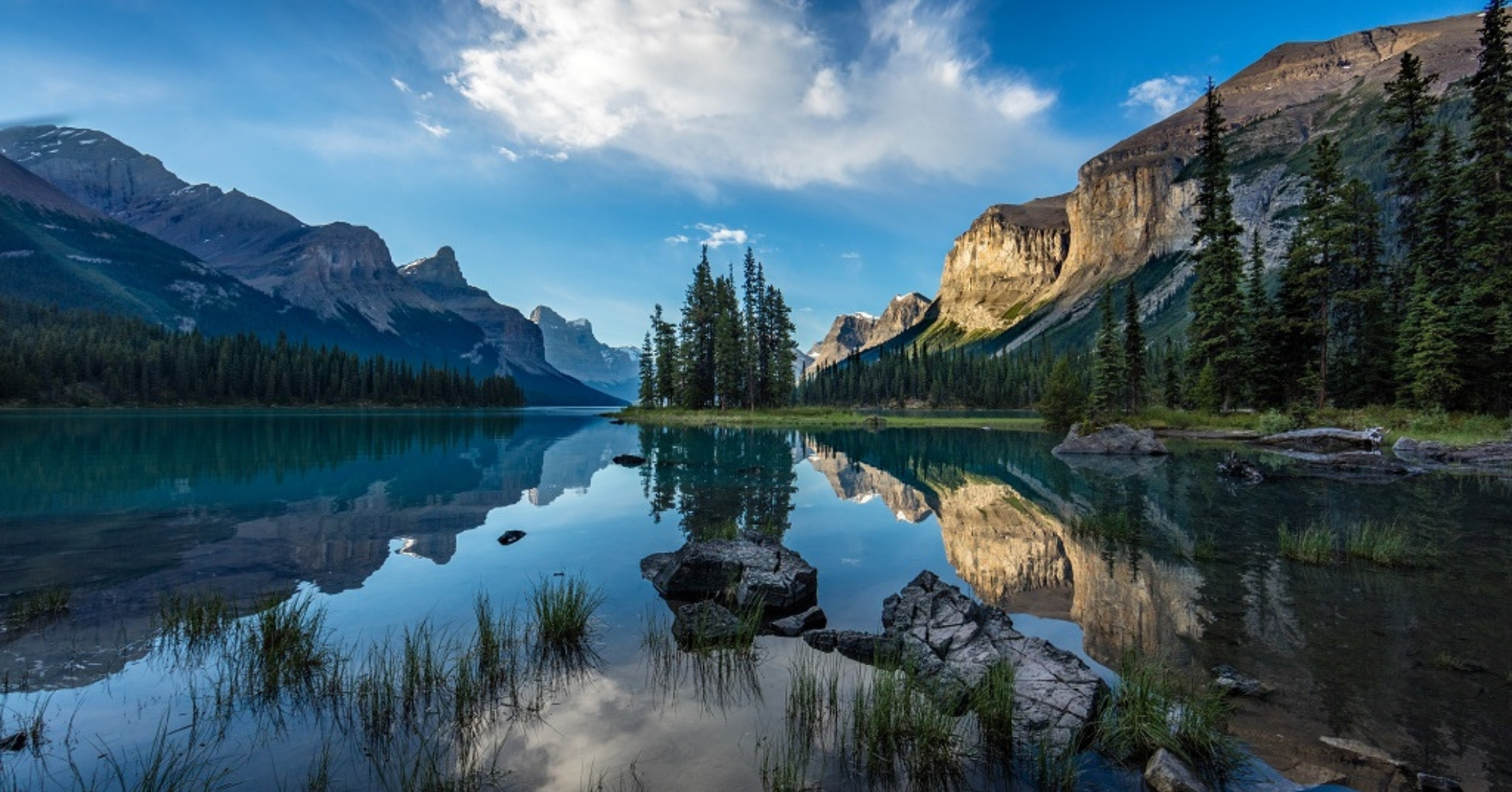 Five Stunning Canadian Landscapes That Reconnect Us With Nature ...